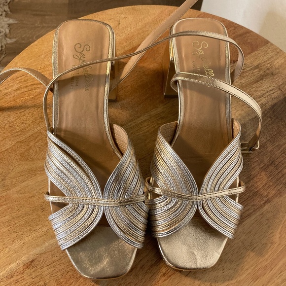 Seychelles | Shoes | Seychelles Tender Gold And Silver Metallic Ankle ...
